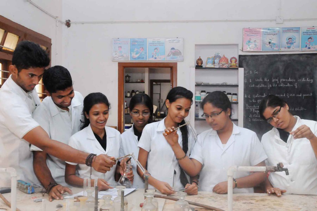 Science Laboratories – Govinda Dasa College