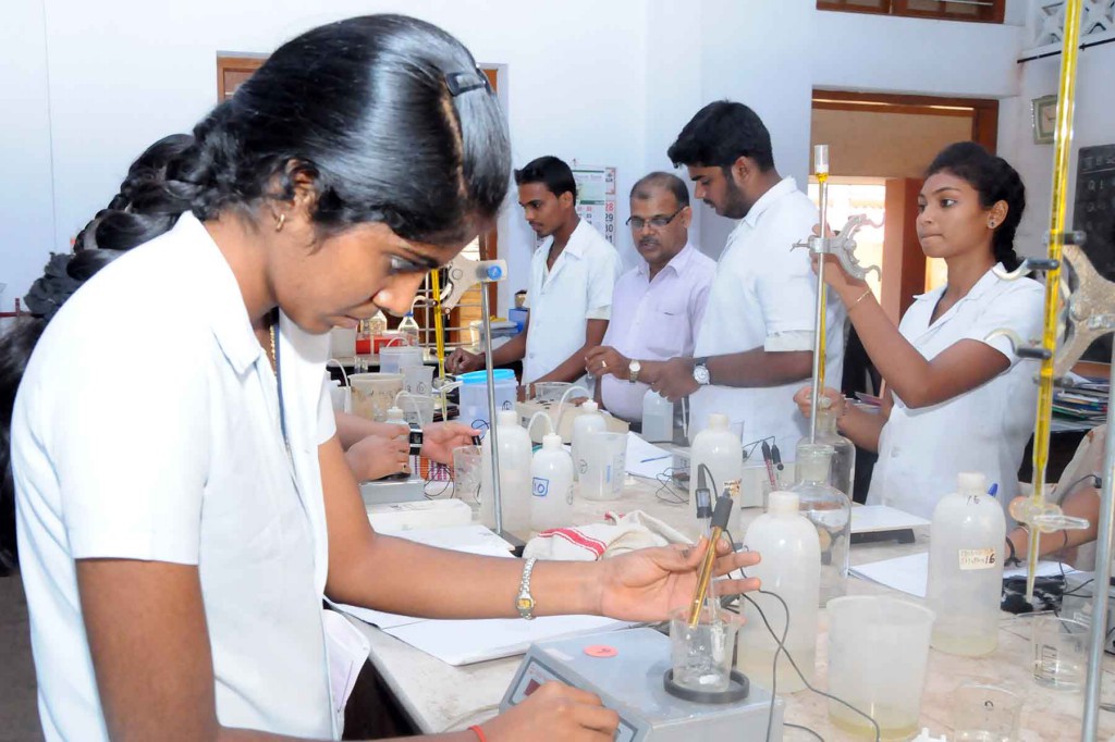 Science Laboratories – Govinda Dasa College